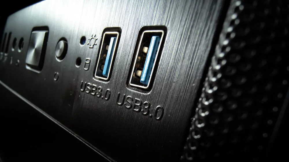 How To Clean USB Ports (Step-By-Step)